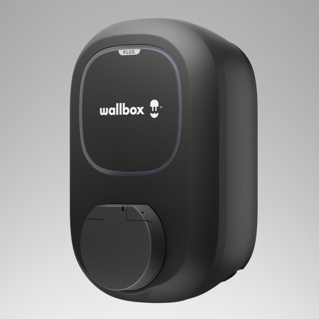 Pulsar Plus Socket 7.4 kW - 22 kW Noire - IP55 - IK10 - DC 6mA Wallbox